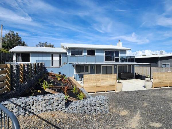 #40 Below - Foxton Beach