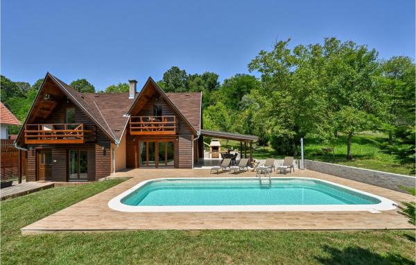 2 Bedroom Nice Home In Sisak - Sisak