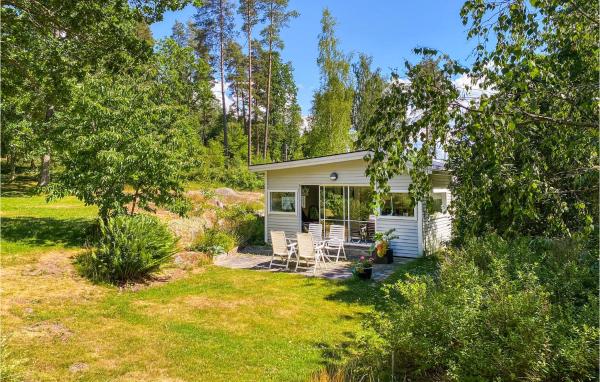 Nice Home In Bjällebäck With Wifi - Gränna