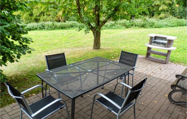 3 Bedroom Beautiful Home In Kirchheim - Hessen