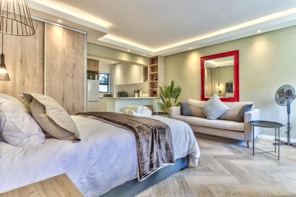 Gorgeous Studio In Sea Point - Cape Town