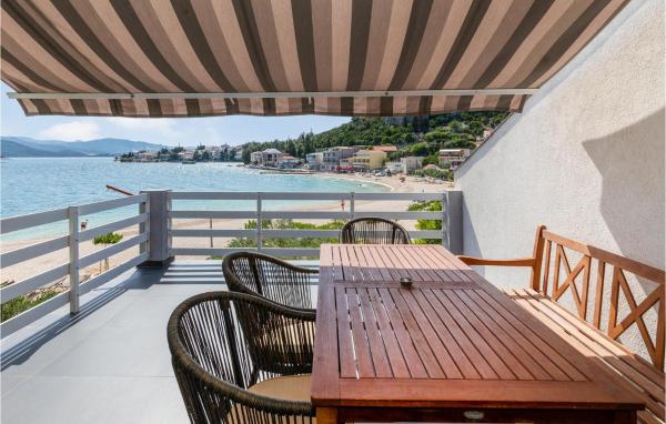 Amazing Apartment In Klek With Wifi - Duba
