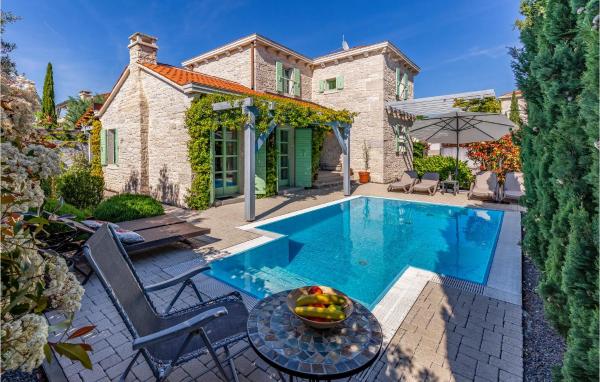 3 Bedroom Stunning Home In Liznjan - Medulin