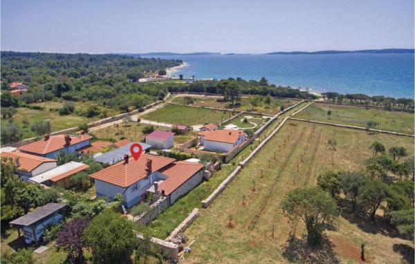 Four-bedroom Holiday Home In Vodnjan - Pula