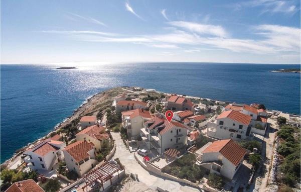 Six-bedroom Holiday Home In Sevid - Sevid