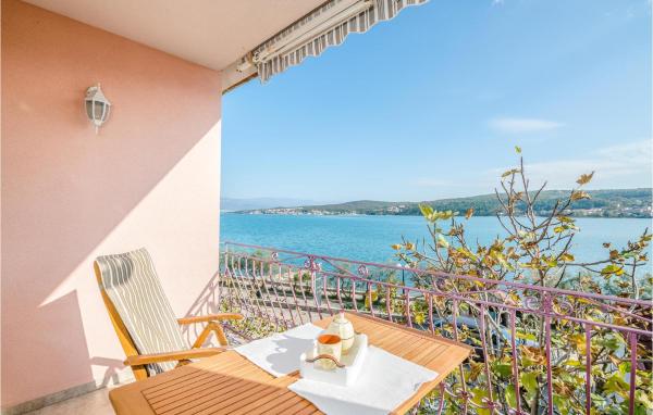 Amazing Apartment In Cizici With House Sea View - Dobrinj