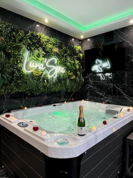 Love Room, Luna Spa - Cergy
