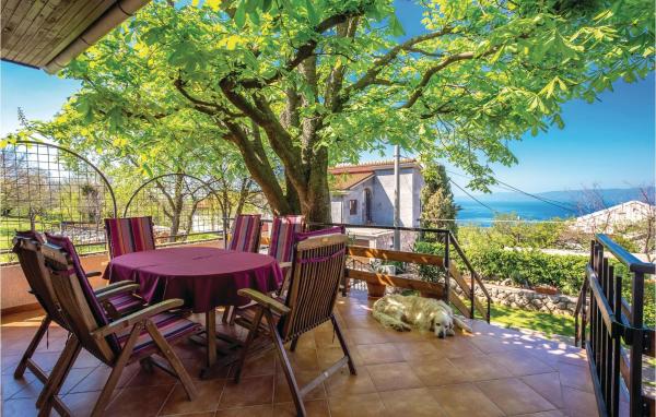 3 Bedroom Lovely Home In Hreljin - Bakar