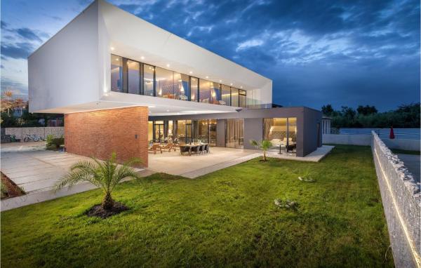 Amazing Home In Liznjan With Sauna - Ližnjan
