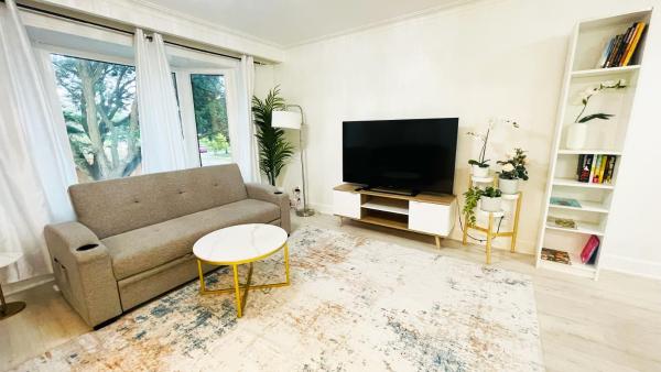 Cozy Home 10 Mins From Toronto Airport With Free Parking - Ontario