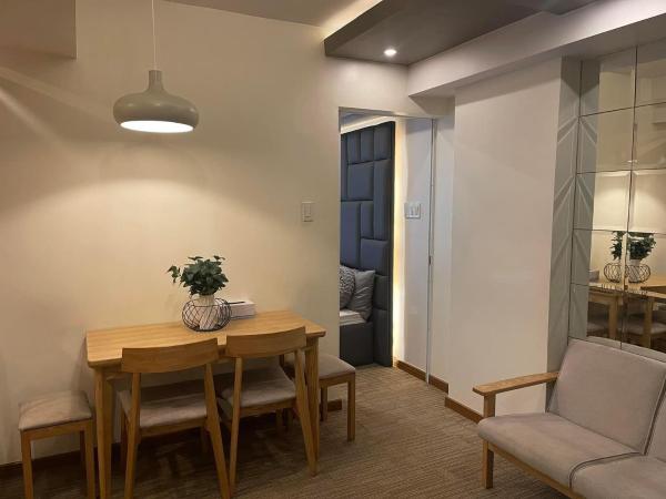 Kyh Staycation 2br By Azure Residences Near Airport - Taytay