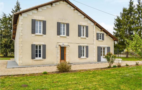 Cozy Home In Coutras With Kitchen - Coutras