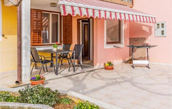 Beautiful Apartment In Labin With Wifi - Rabac
