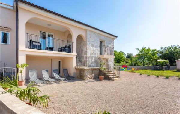 Lussuosa Casa Con 3 Camere Da Letto A Rasopasno - Njivice