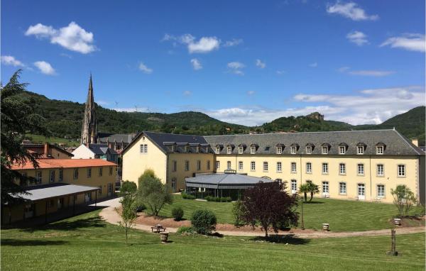 Cozy Apartment In Saint-affrique - Saint-Affrique
