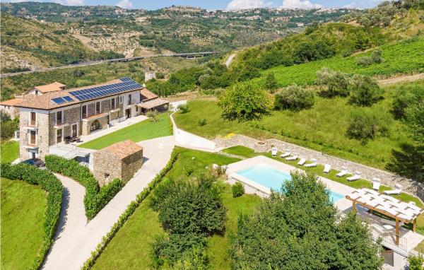 Beautiful Home In Torchiara - Campania