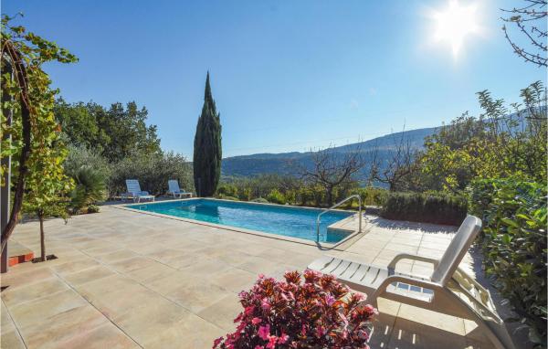 Stunning Home In Tugare - Omiš