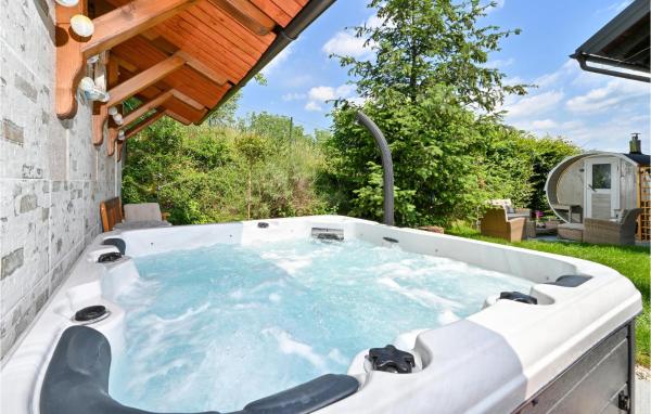 Cozy Home In Zagreb With Sauna - Zagreb