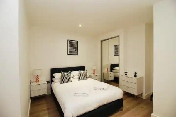 Stylish Studio Apartment - Solihull