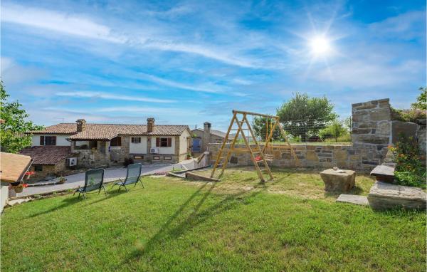 Cozy Apartment In Cerovlje With Wifi - Alpes