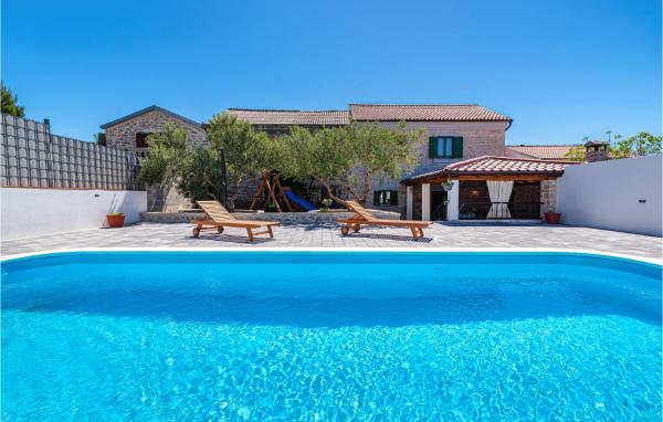 Awesome Home In Drage - Murter