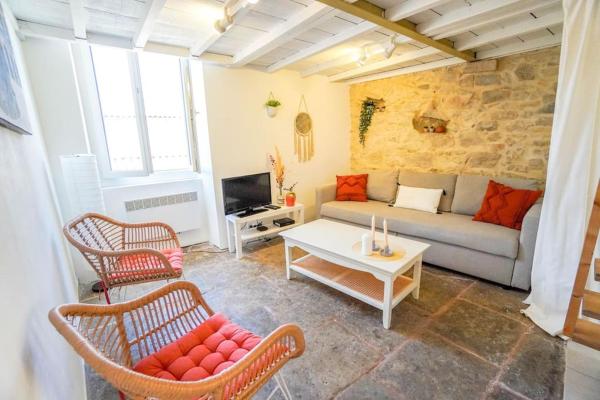 Le Charmant, Calme, Central Et Climatisé ! - Nîmes