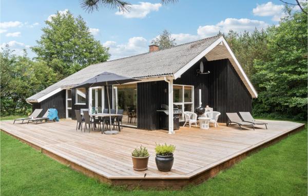 Awesome Home In Aakirkeby With Wifi - Bornholm