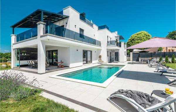 Pet Friendly Home In Porec - Poreč