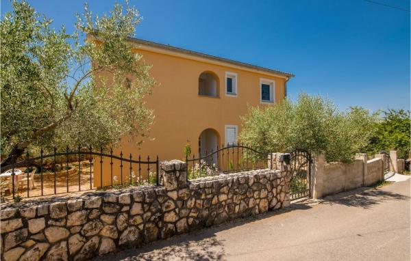 Beautiful Apartment In Polje With Wifi - Vrbnik