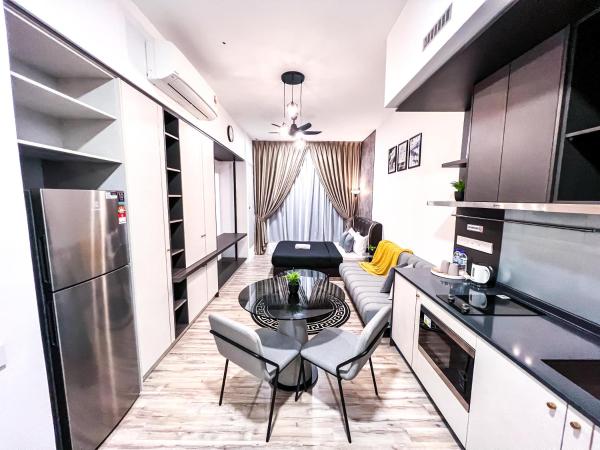 Millerz Square Kuala Lumpur - Sky Pool & Gym - Free Parking, Wifi - Puchong