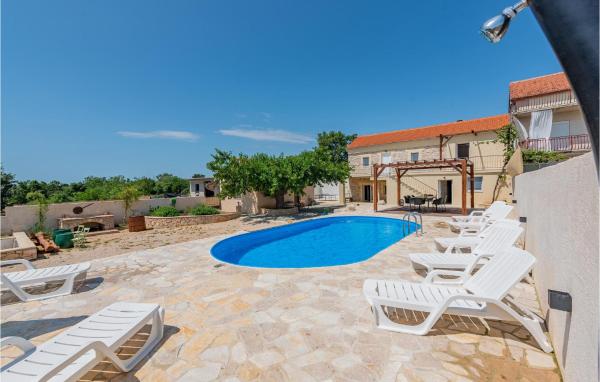 4 Bedroom Gorgeous Home - Biograd na Moru