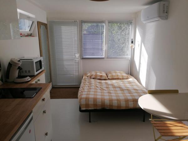 Charmant Studio - Terrasse - Parking Gratuit - Ibis Budget Montpellier Nord Euromédecine