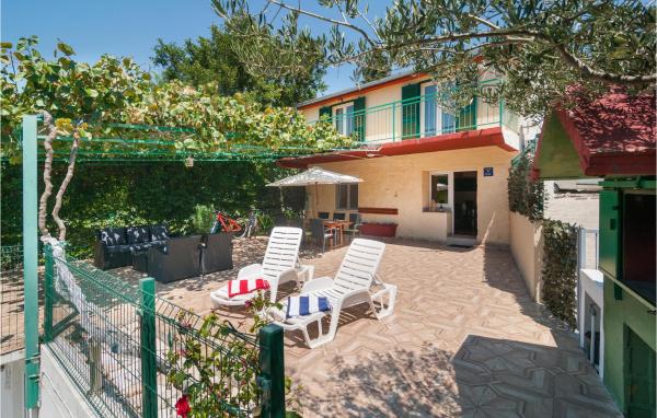 Four-bedroom Holiday Home Kucice With A Fireplace 09 - Brač