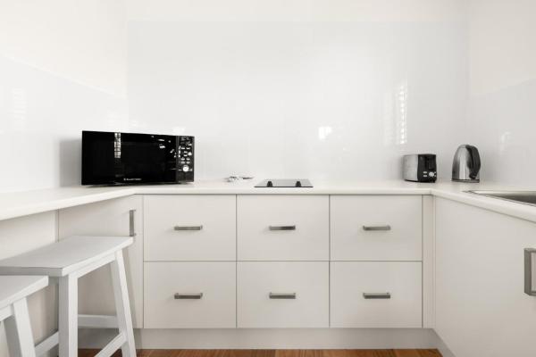 Idyllic Unit In Little Manly - Steps From The Sand - Manly