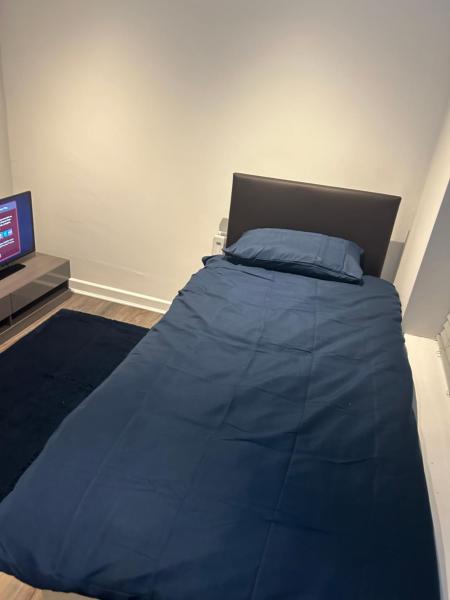 Cosy Large Singe Room - Crawley