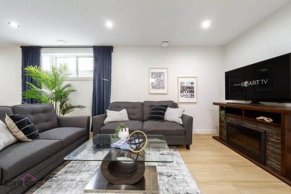 The Sanctuary Suite, Near Rogers & Wem, Wifi! - Edmonton