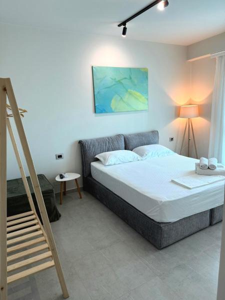 Stay-five Modern Central Studios Self Check-in & Fast Wi-fi - Albanien