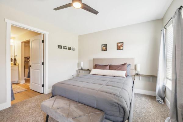 Spacious Condo With Combined Units At Traverse City - Elk Rapids, MI