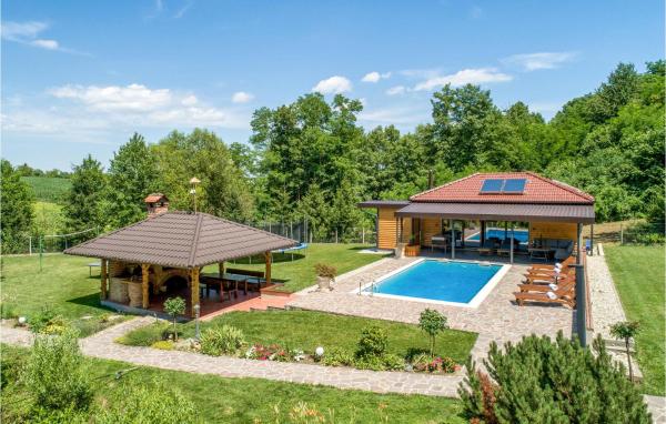 Beautiful Home In Kelemen With Sauna - Croatia