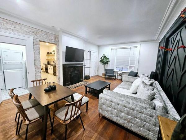 Luxury 2 Bedroom, Sleeps 6, Downtown W Adams - 400 - Sandusky, OH