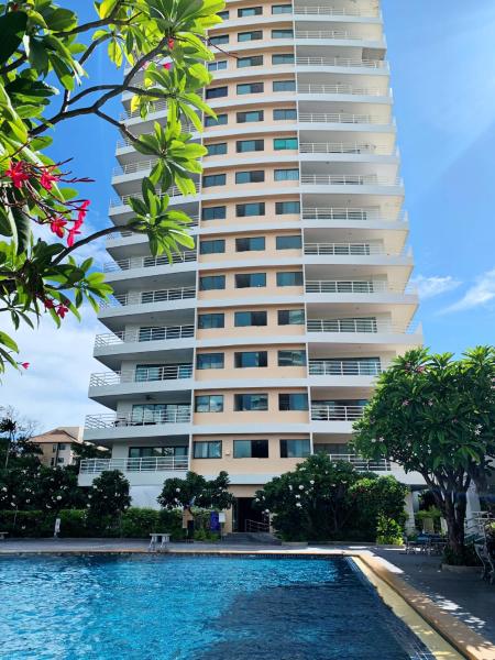 Bunk Bed Beach Hostel - Pattaya