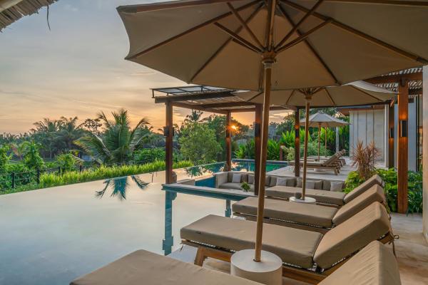 Villa Rosita - Stunning 5br Villa - Sauna, Gym, Rice Field Views - Ubud