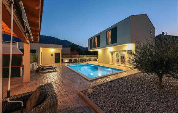 Stunning Home In Sestanovac - Baška Voda