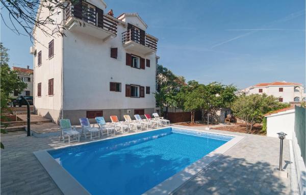 Two-bedroom Apartment In Supetar - Supetar
