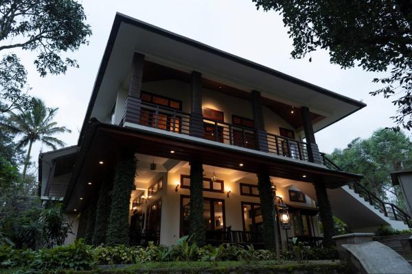 Carmelia Haven Resort Thekkady - Kattappana