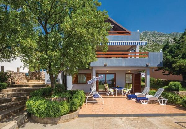 Apartments Ivni - Karlobag