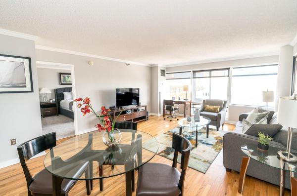 Private Apt Close To Train - Stamford, CT