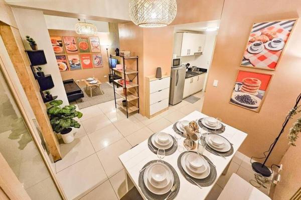 Spacious Pool View 2br 2bath Apt In Makati - Manila