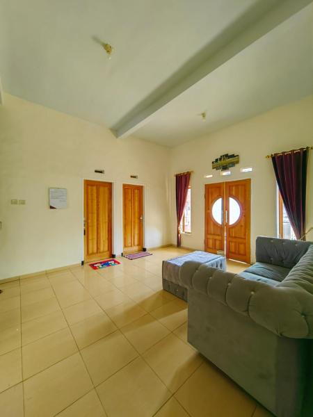Nina Guest House Uin Malang - Malang
