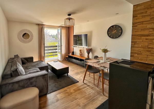 Les Rousses Du Lac - Bois-d'Amont